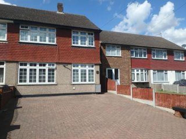 3 Bedrooms Semi detached house for rent in Springhead Road, Northfleet, Gravesend DA11