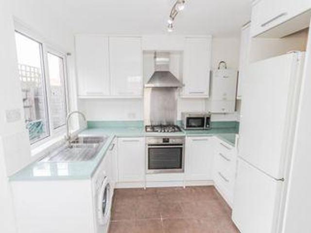 3 Bedrooms Semi detached house for rent in Sturgess Avenue, London NW4