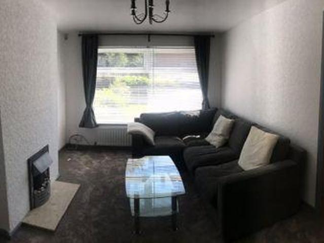 3 Bedrooms Semi detached house for rent in St. Anns Rise, Burley, Leeds LS4