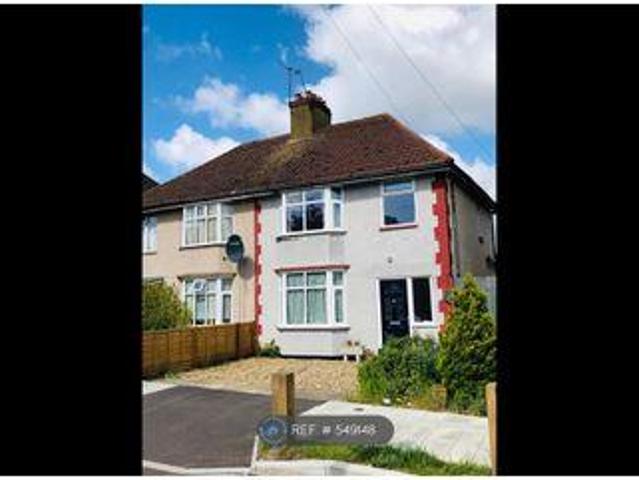 3 Bedrooms Semi detached house for rent in St. Margarets Avenue, Harrow HA2