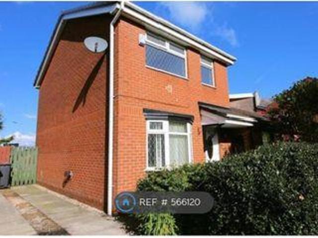 3 Bedrooms Semi detached house for rent in St. Pauls Street, Bury BL9