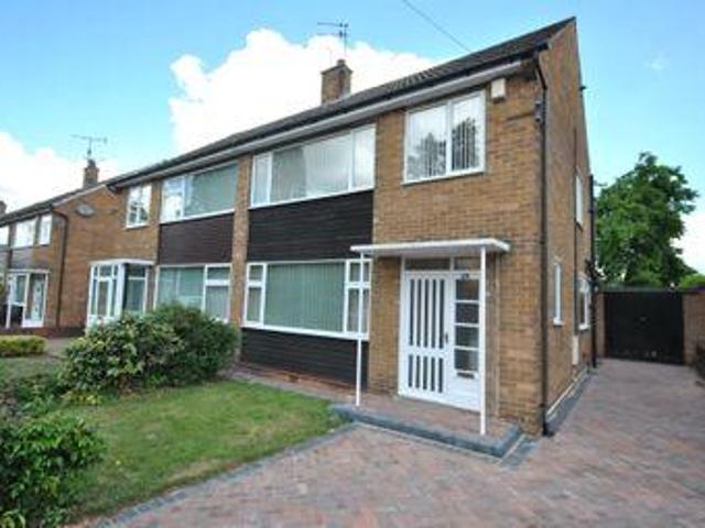 3 Bedrooms Semi detached house for rent in St. Wilfrids Road, Bessacarr, Doncaster DN4