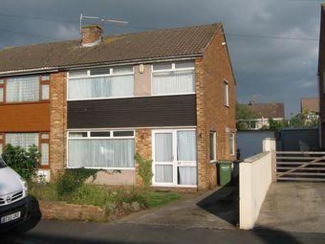 3 Bedrooms Semi detached house for rent in Starbarn Road, Winterbourne BS36