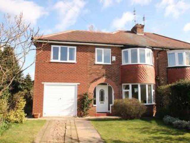 3 Bedrooms Semi detached house for rent in Stoops Road, Bessacarr, Doncaster DN4