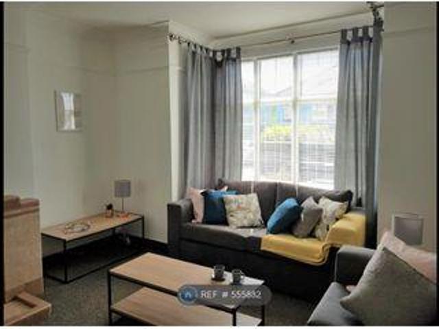 3 Bedrooms Semi detached house for rent in Stonebridge Park, Bristol BS5