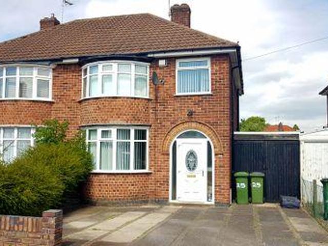 3 Bedrooms Semi detached house for rent in Stonehurst Road, Braunstone, Leicester LE3