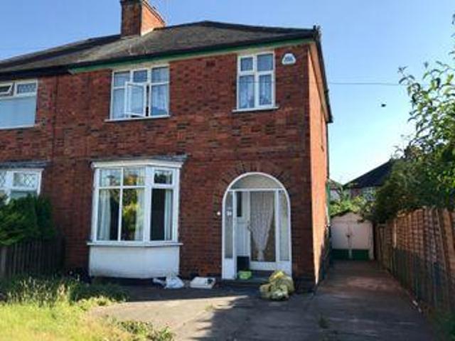 3 Bedrooms Semi detached house for rent in Stonesby Avenue, Leicester LE2