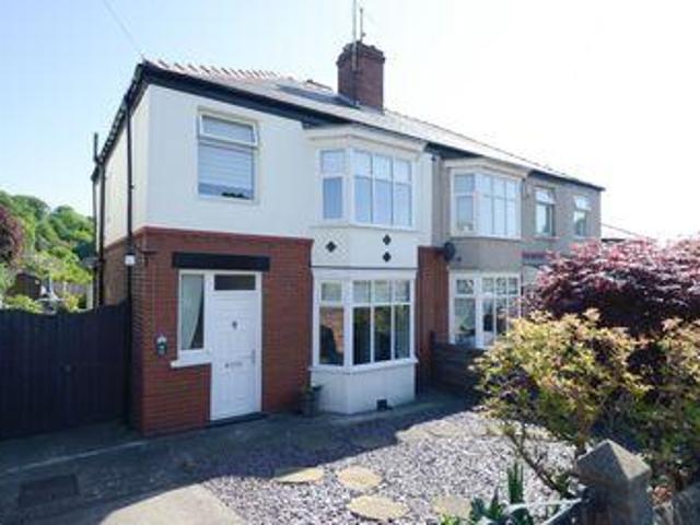 3 Bedrooms Semi detached house for rent in Struan Road, Sheffield S7