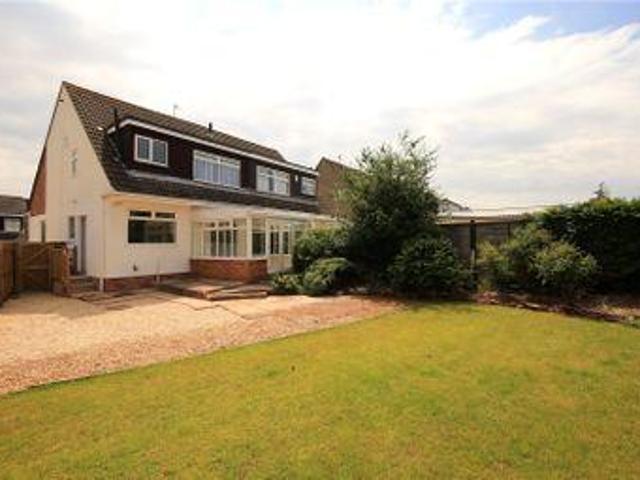3 Bedrooms Semi detached house for rent in Sutherland Avenue, Downend, Bristol BS16