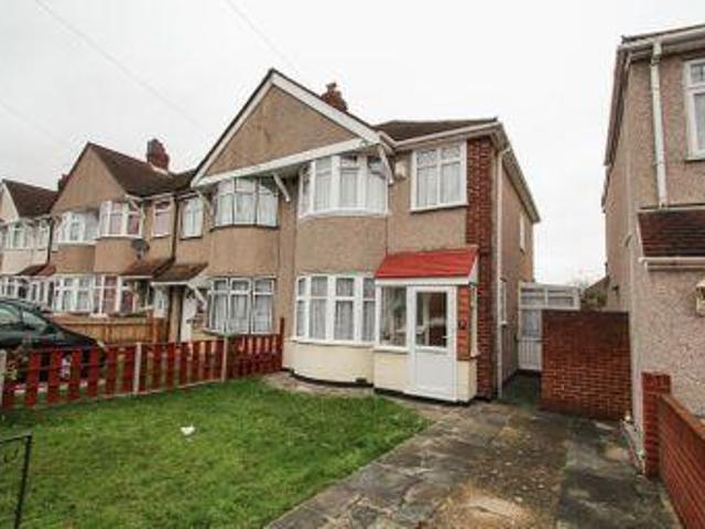 3 Bedrooms Semi detached house for rent in Sutherland Avenue, Welling DA16