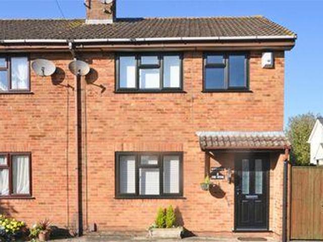 3 Bedrooms Semi detached house for rent in Swindon Village, Cheltenham, Gloucestershire GL51