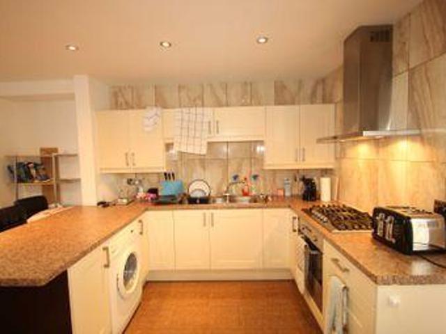 3 Bedrooms Semi detached house for rent in Poole Crescent, Harborne, Birmingham B17