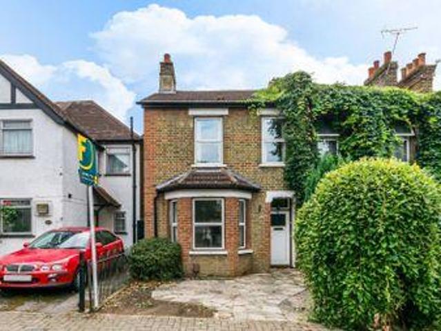 3 Bedrooms Semi detached house for rent in Pembroke Road, Bromley BR1