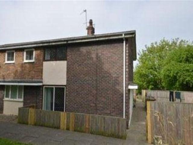 3 Bedrooms Semi detached house for rent in Pine Close, Castleford WF10
