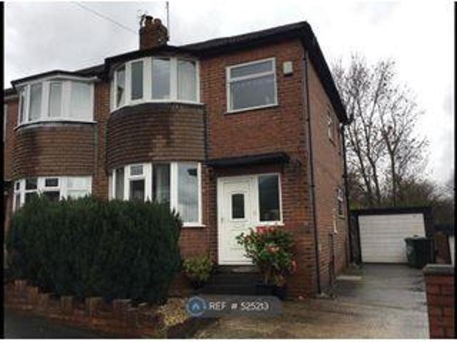 3 Bedrooms Semi detached house for rent in Primrose Crescent, Leeds LS15