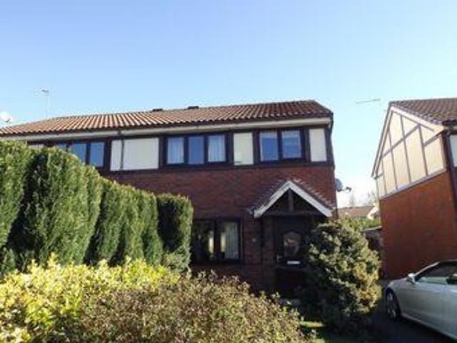 3 Bedrooms Semi detached house for rent in Queenhill Drive, Hyde SK14
