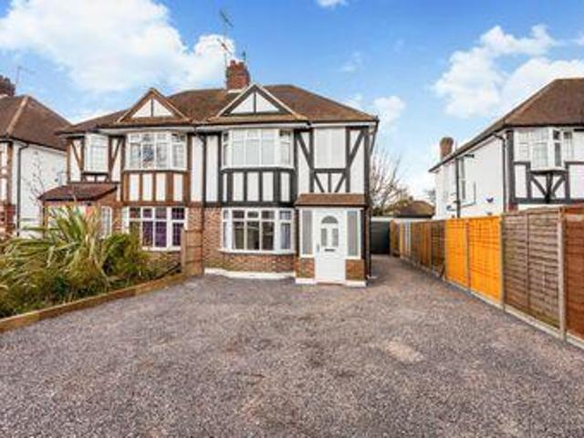 3 Bedrooms Semi detached house for rent in Robin Hood Way, Kingston Upon Thames SW15