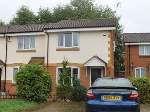 3 Bedrooms Semi detached house for rent in Roegate Drive, St Annes Park, Bristol BS4