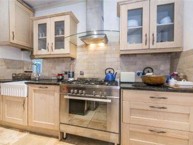 3 Bedrooms Semi detached house for rent in Rosecroft Avenue, Hampstead, London NW3