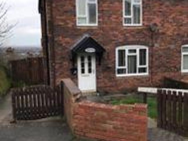 3 Bedrooms Semi detached house for rent in Roseland Avenue, Dudley DY2