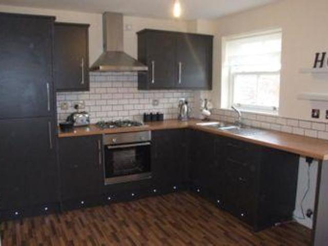3 Bedrooms Semi detached house for rent in Rainbow Close, Thorne, Doncaster DN8