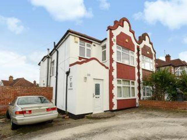 3 Bedrooms Semi detached house for rent in Regal Way, Harrow HA3
