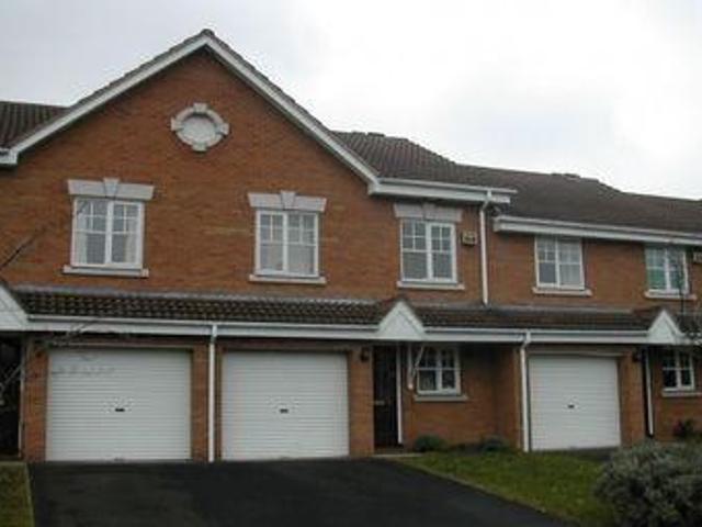 3 Bedrooms Semi detached house for rent in Regent Close, Edgbaston B5