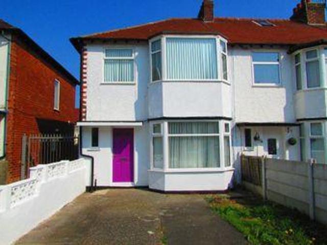 3 Bedrooms Semi detached house for rent in Repton Avenue, Blackpool, Lancashire FY1