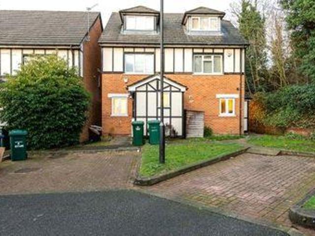 3 Bedrooms Semi detached house for rent in Rickard Close, London NW4
