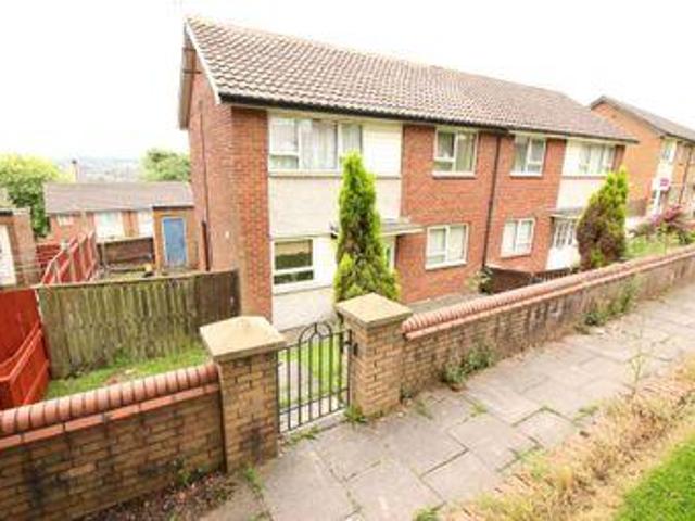 3 Bedrooms Semi detached house for rent in Ruthin Close, Blackburn BB1