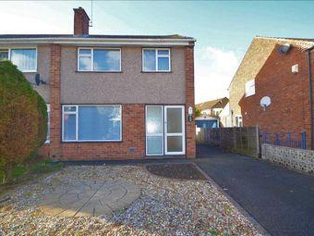 3 Bedrooms Semi detached house for rent in Wolds Drive, Keyworth, Nottingham NG12