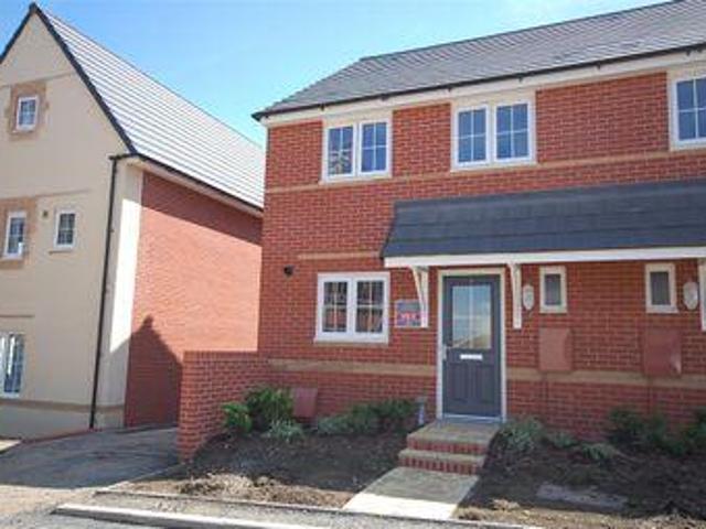 3 Bedrooms Semi detached house for rent in Woodpecker Close, Keynsham, Bristol BS31