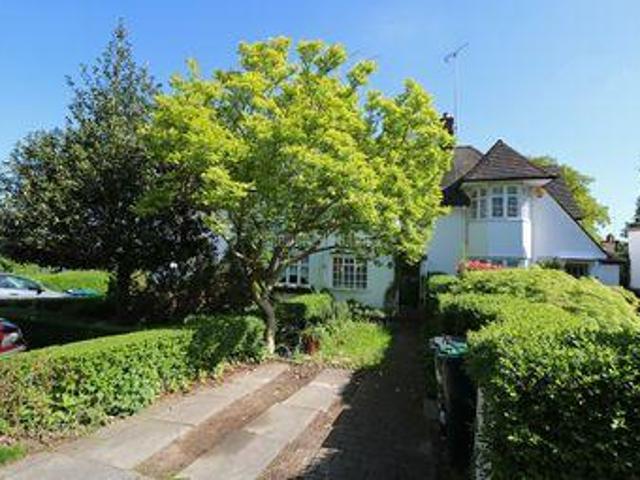3 Bedrooms Semi detached house for rent in Wordsworth Walk, London NW11