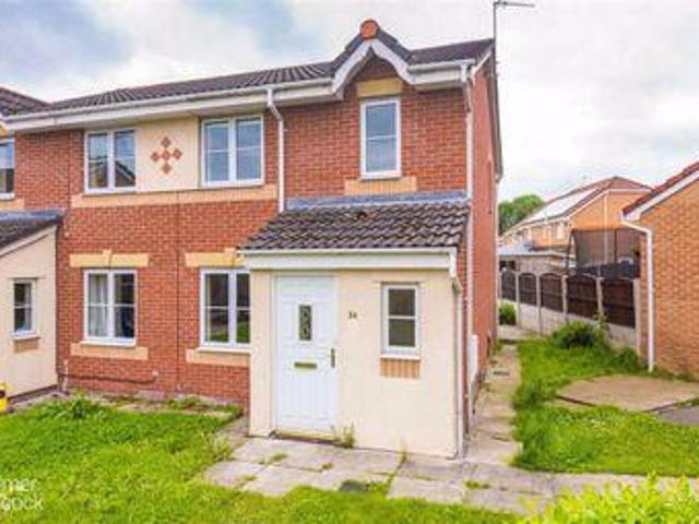 3 Bedrooms Semi detached house for rent in Wayfarers Drive, Tyldesley, Manchester M29