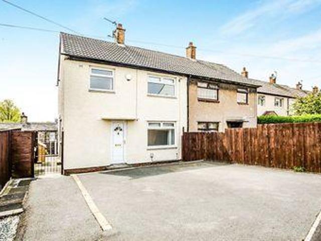 3 Bedrooms Semi detached house for rent in Weymouth Avenue, Huddersfield HD3