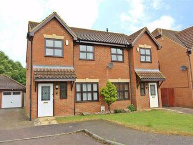 3 Bedrooms Semi detached house for rent in Welbeck Close, Monkston, Milton Keynes MK10