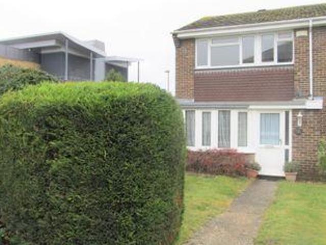 3 Bedrooms Semi detached house for rent in Wellbrook Road, Orpington BR6