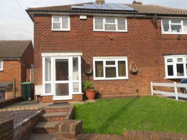 3 Bedrooms Semi detached house for rent in Wheatsheaf Road, Oldbury, Tiverdale B69