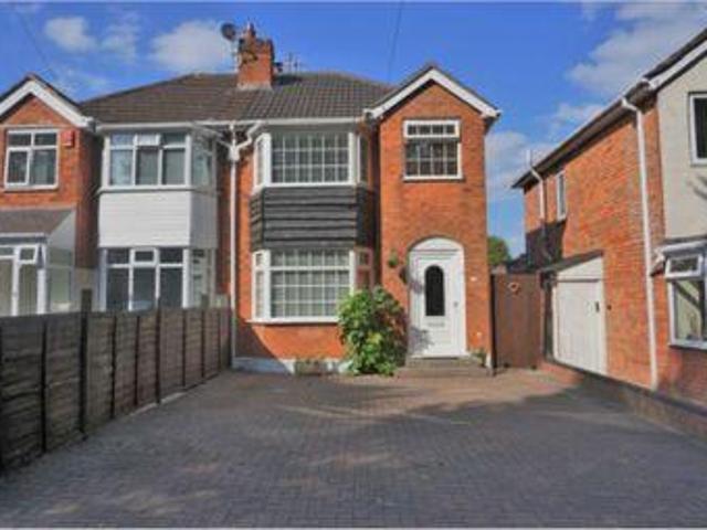 3 Bedrooms Semi detached house for rent in Whitecroft Road, Birmingham B26