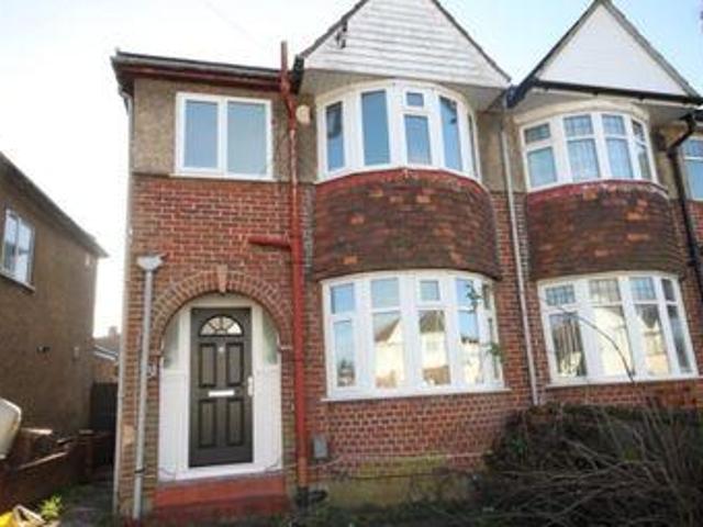 3 Bedrooms Semi detached house for rent in Willow Way, Luton LU3
