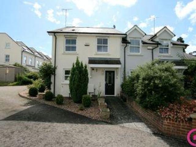 3 Bedrooms Semi detached house for rent in Windsor Street, Cheltenham GL52
