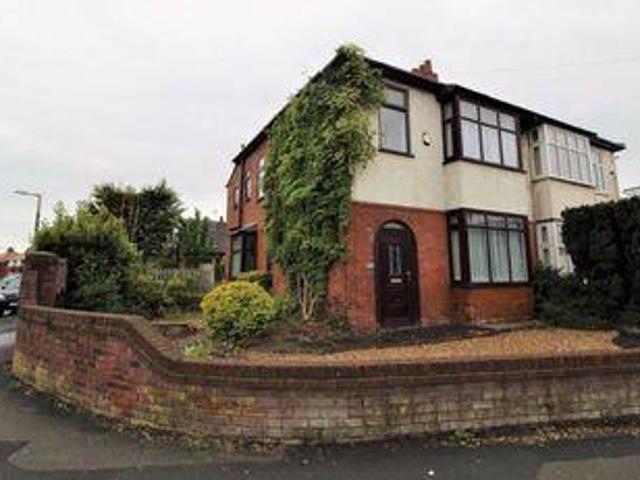 3 Bedrooms Semi detached house for rent in Tag Lane, Ingol, Preston PR2