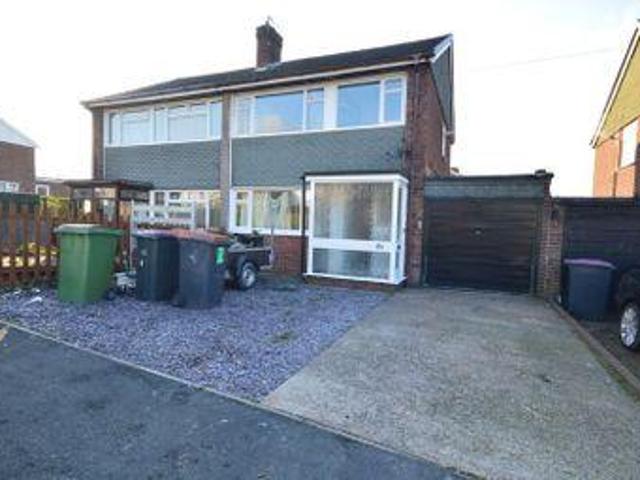 3 Bedrooms Semi detached house for rent in Teagues Crescent, Trench, Telford TF2