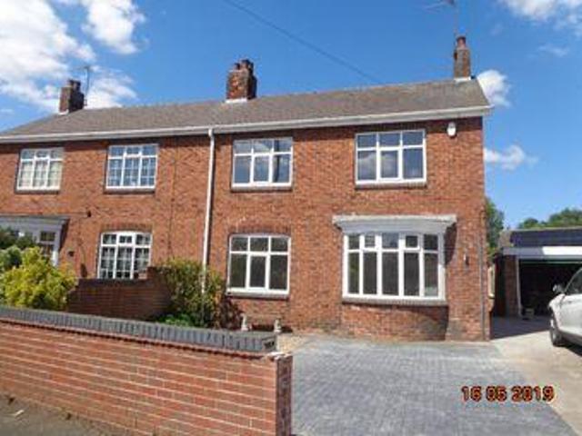 3 Bedrooms Semi detached house for rent in Temperance Avenue, Messingham DN17