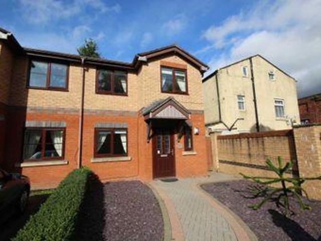 3 Bedrooms Semi detached house for rent in The Ferns, Hyde SK14