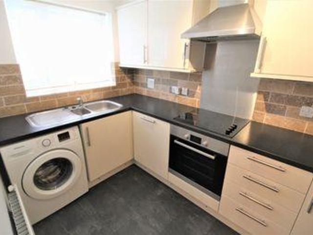 3 Bedrooms Semi detached house for rent in The Phoenix, Salford M7