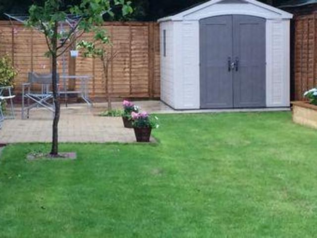 3 Bedrooms Semi detached house for rent in Thornton Avenue, West Drayton, West Drayton UB7