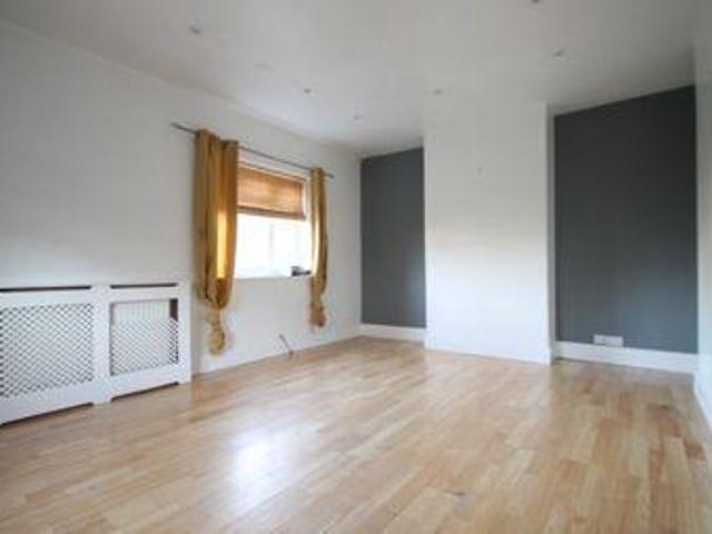 3 Bedrooms Semi detached house for rent in Tibbenham Place, Fordmill Road, London SE6