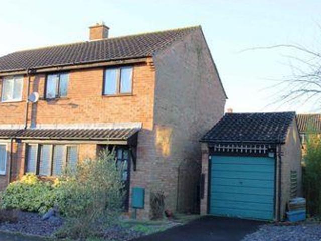 3 Bedrooms Semi detached house for rent in Trueman Place, Oldbrook, Milton Keynes MK6
