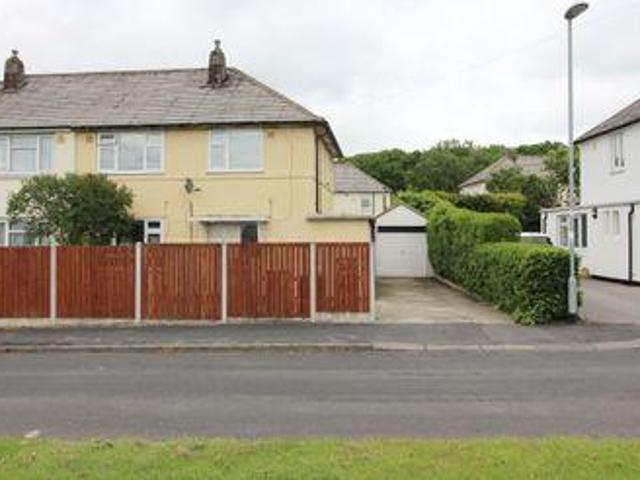 3 Bedrooms Semi detached house for rent in Tynwald Close, Leeds LS17